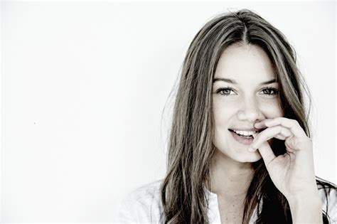 Hailey Outland Model 1080p Women Hd Wallpaper
