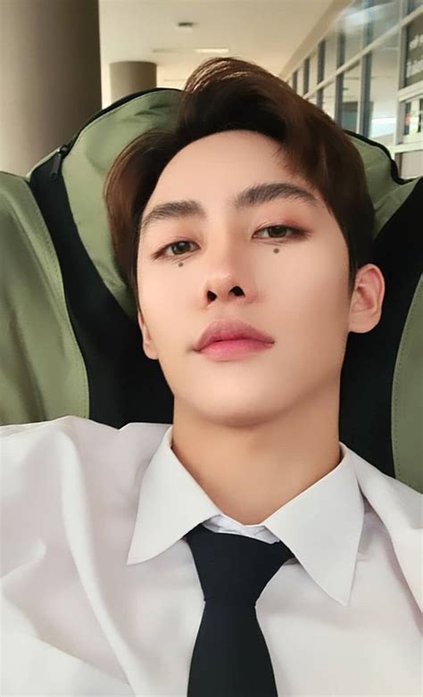 Pin By Anna Lyapchyk On Mark Siwat ️ ️ ️ ️ ️ ️ ️ ️ ️ ️ Marks Wabi Sabi Actors