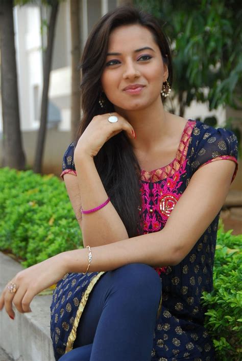 🔥 40 Isha Chawala Phone Wallpapers Wallpapersafari