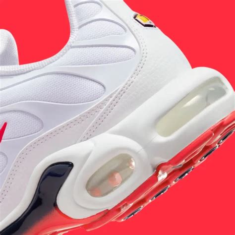 Nike Tn Air Max Plus Blanche Rouge Sneakereu Chaussures De Sport