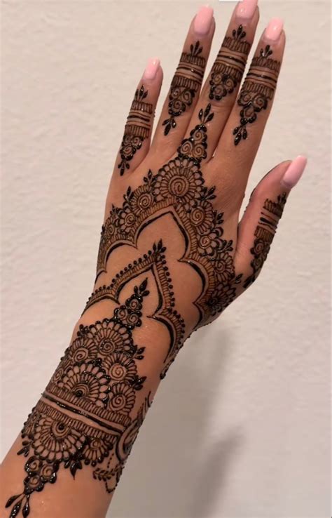 Aesthetic Mehndi Designs In 2024 Henna Tattoo Designs Hand Henna