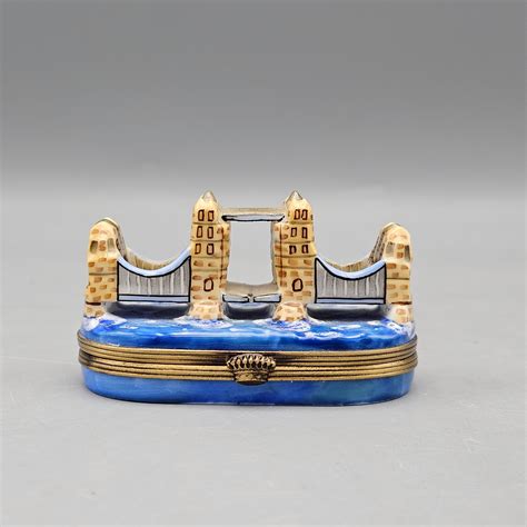 Limoges Porcelain Tower Bridge London Box Phb