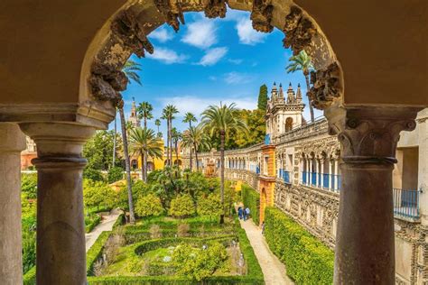 Un Viaje Al Sxvi Vuelven Las Visitas Nocturnas Al Alcázar Por 15