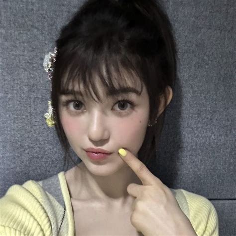 Shy Girls Kpop Girls South Korean Girls Korean Girl Groups How Do I