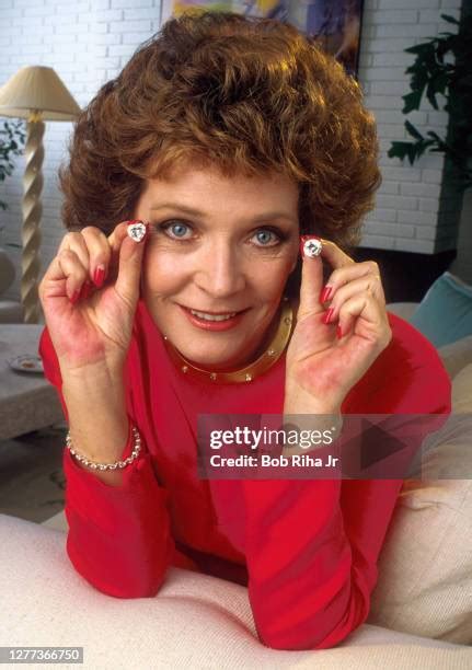 2357 Polly Bergen Photos And High Res Pictures Getty Images