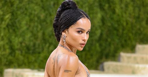 See Zoë Kravitzs Reaction To Claim She Was Naked At The Met Gala E