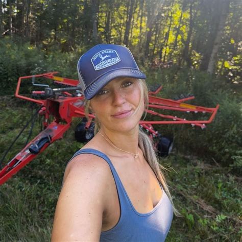Andrea Crosby