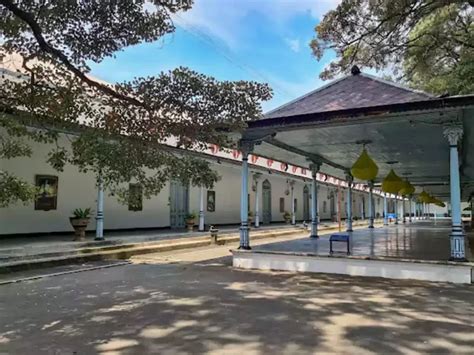 Explore Surakarta Hadiningrat Palace Solo Royal Palace