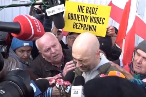 Ks Michał Olszewski Na Wolności Nie Krył łez Wasze Modlitwy Mnie Wydobyły Video Nczasinfo