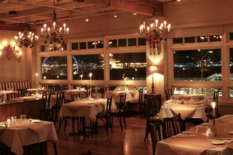 The Pink Door Pink Door Romantic Restaurant Seattle Restaurants