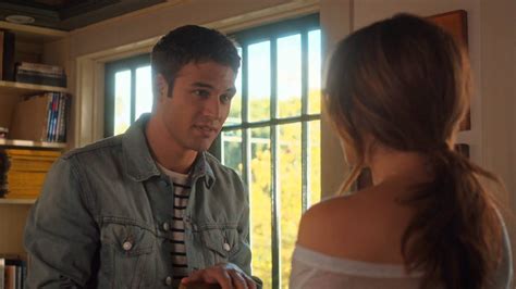 The Boy Next Door Clip Noah Brings Claire A Present Youtube