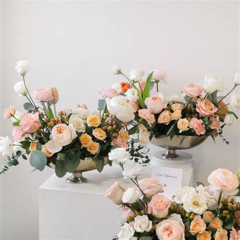 Centrepiece Elongated Charlize Gold Compote Arrangement