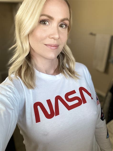 Tw Pornstars Kate Shelor Twitter I Need Space 5 55 Pm 26 May 2023