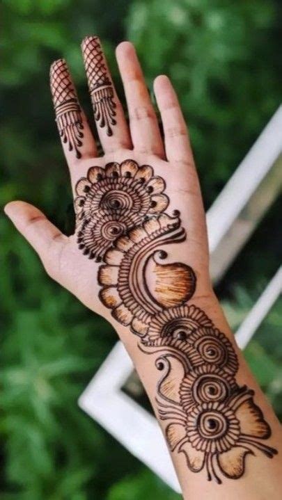 Bail Mehndi Design Front Hand Easy
