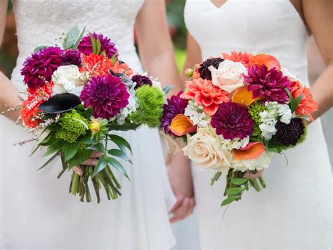 38 Dahlia Wedding Bouquet Ideas To Add The Wow Factor