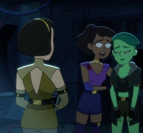 Tlyn Random Booty Shot Her Skirt Just Suddenly Gets An Inch Shorter