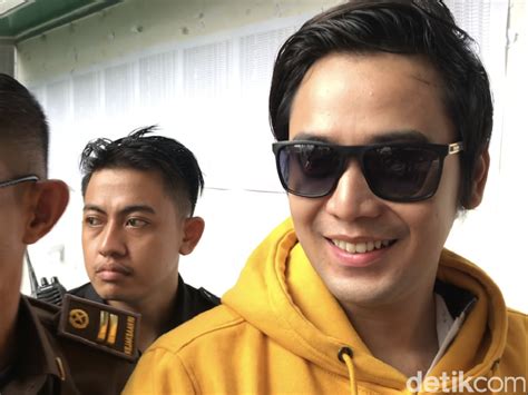 Berita Dan Informasi Pacar Kriss Hatta Terkini Dan Terbaru Hari Ini