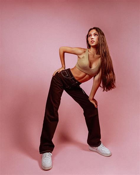 Alexia Barnechea Inició Como Actriz Luego Fue Tiktoker Y Ahora Es La