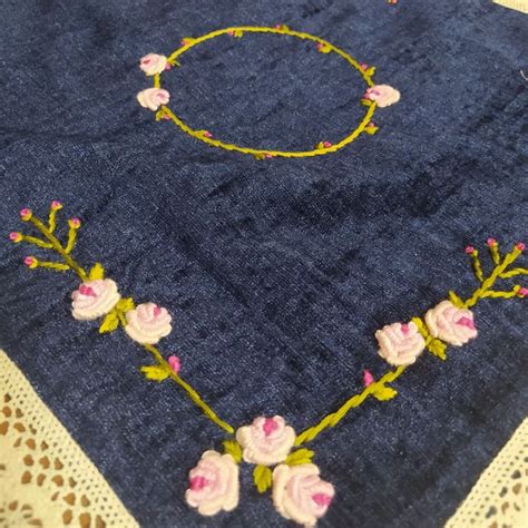 خرید و قیمت جانماز گلدوزی شده کد 903 از غرفه گلدوزی ناروَن