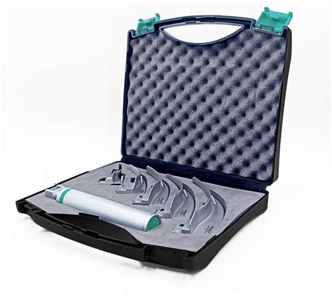 Set Laringoscopio Macintosh 5 Hojas Curvas Fibra Optica Con Mango