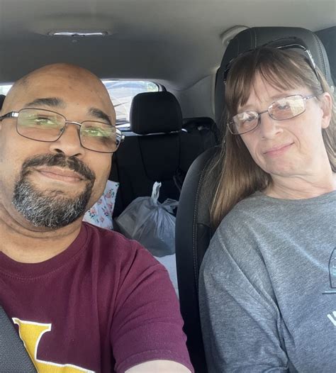 𝑭𝒂𝒎𝒊𝒍𝒚 Troy Simon