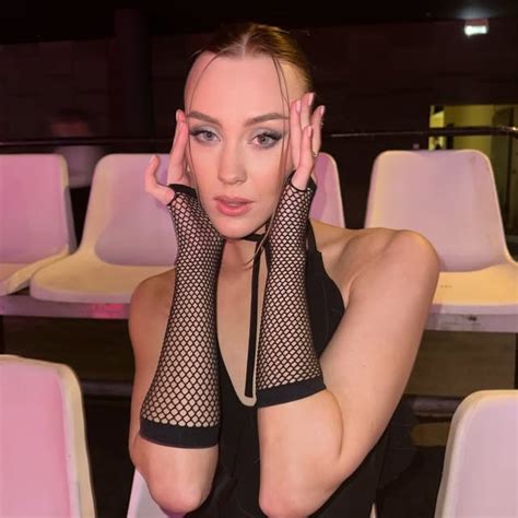 Katti Eyes Threads Say More