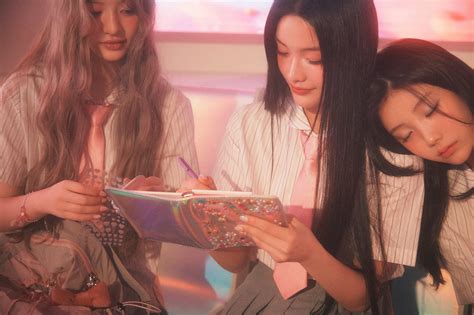Illit Rilis Foto Konsep Terbaru Untuk “ill Like You” Koreanindo