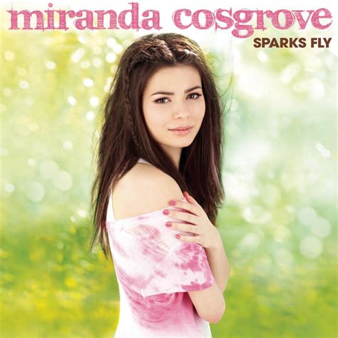 Miranda Cosgrove Gebroken Been