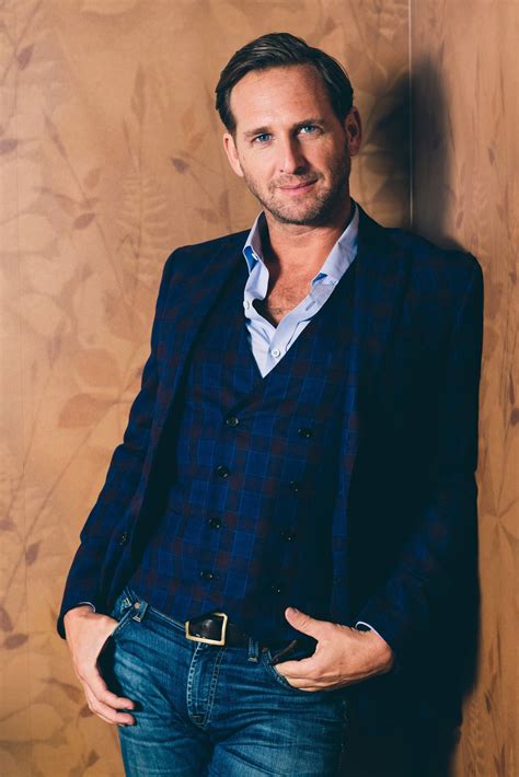 Download American Star Actor Josh Lucas 2017 Portrait Wallpaper