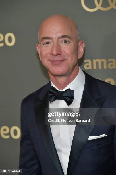 Jeff Bezos Headshot Photos And Premium High Res Pictures Getty Images