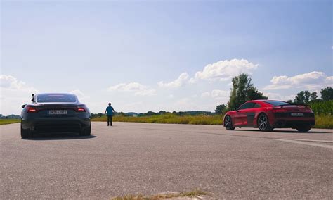 Audi Ev Vs Ice Drag Race Video Double Apex