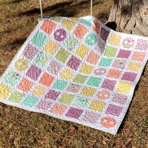 Happy Quilting Cute As A Button Quilt And Free Pdf Pattern