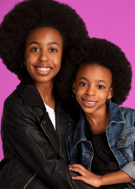 Tween Portraits Pose Pgh