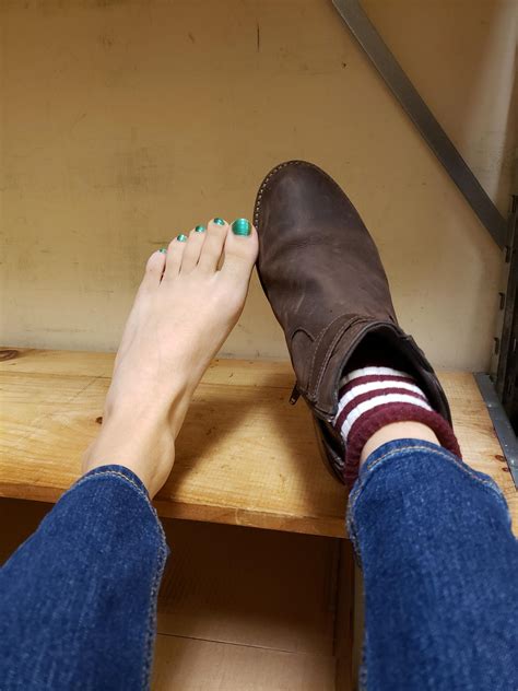 Like Whats Under My Boot Scrolller