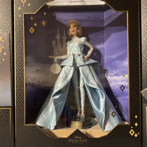 Colecao De Designer De Princesas Da Disney Cinderela Disney Designer