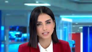 ככה היא נראית בלי איפור מגישת החדשות מגי טביבי נלכדה בעדשת המצלמה