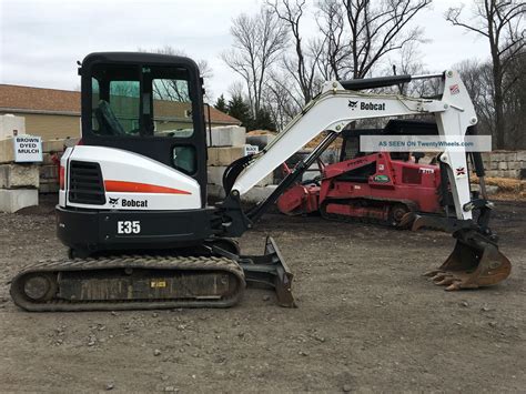 2014 Bobcat E35 Mini Excavator