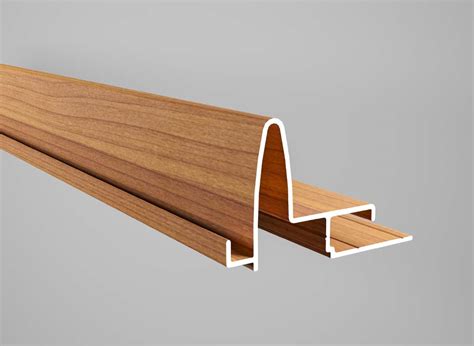 Ldd Standing Sean Pointed