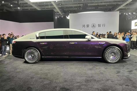 华为发布会尊界实车亮相，预售100 150万，解读尊界到底尊在哪？ 爱卡汽车爱咖号