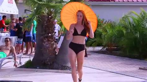 Wet N Wild Pool Party Youtube