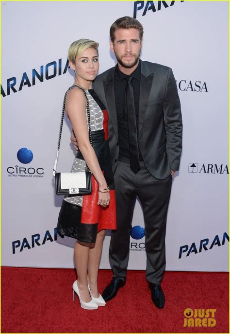 Miley Cyrus And Liam Hemsworth Are Engaged Again Photo 3557336