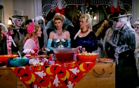 Sabrina The Teenage Witch Breaking Down Each Halloween Episode Us Weekly