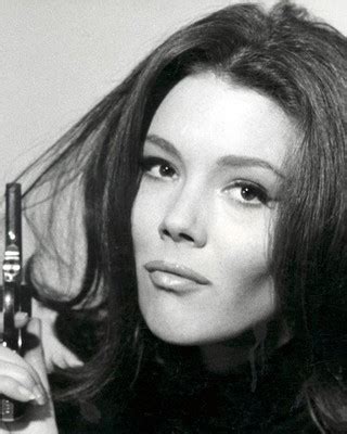 The Avengers 1960s Tv Series Diana Rigg Mrs Peel Holding Gun 8x10