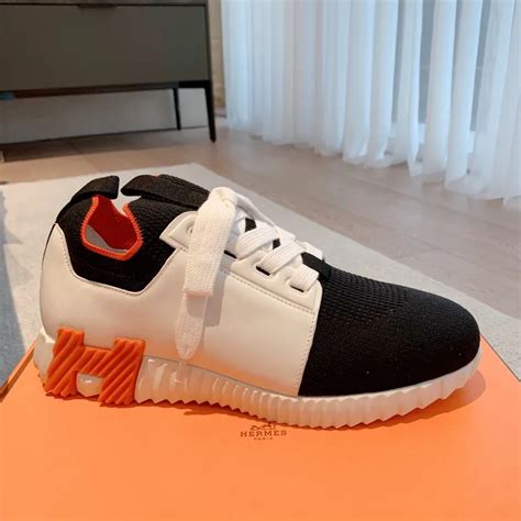 Designer Replica Hermès Colorblock Sneakers Blackwhiteorange