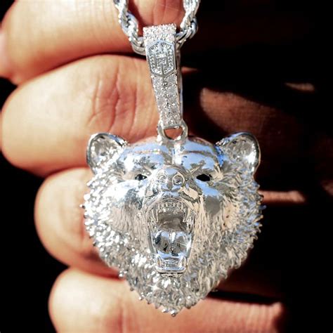 Roaring Bear Pendant In White Gold Helloice Jewelry