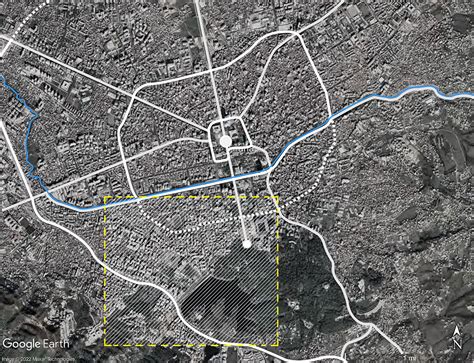 Superposition Of Contextual Paradigms With The Paranoid Critical Method