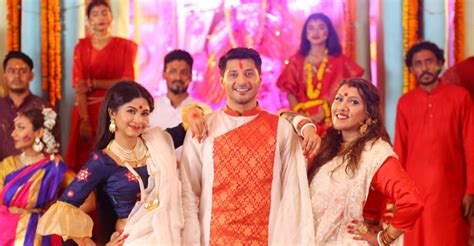 পজর গন মডল হলন সপরশয সমত