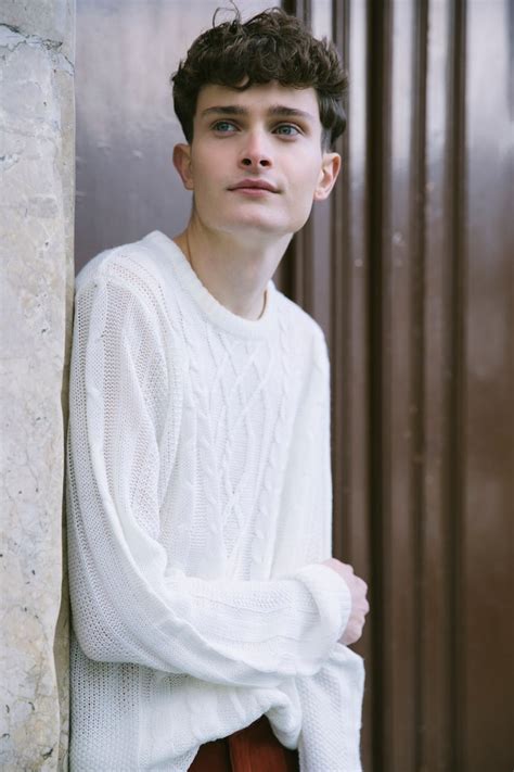 Images De Garcon 13 Ans Téléchargement Gratuit Sur Freepik