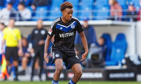 Ouédraogo Erreicht Schriftliches Angebot