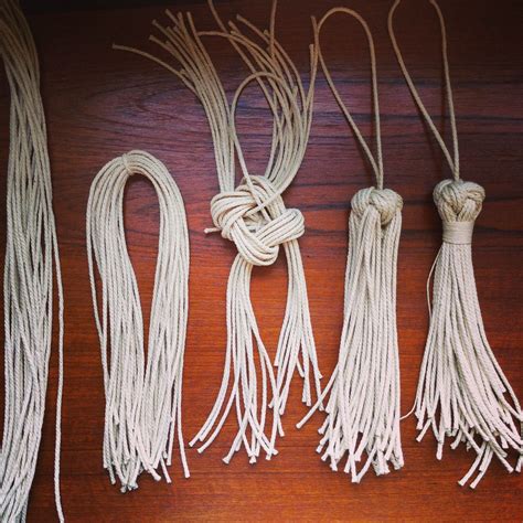 Making Tassels Macrame At Roslyn Guerrero Blog